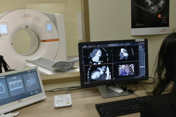 A betegeknek rossz, a csókosoknak jó lesz a CT- és MR-vizsgálatok államosítása | atlatszo.hu