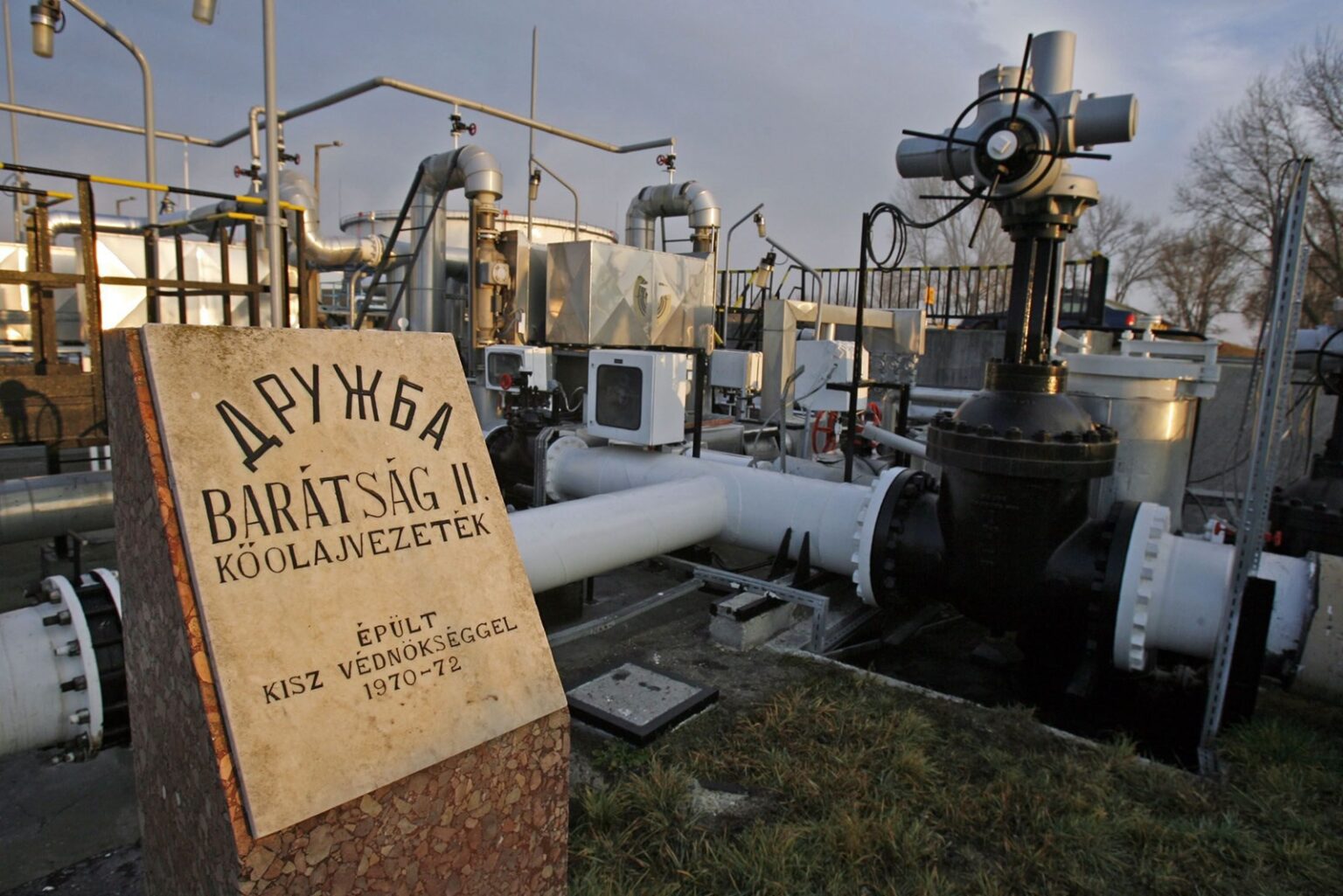 Orosz rulett az energiabiztonságban: Magyarország, Ukrajna és az orosz ...